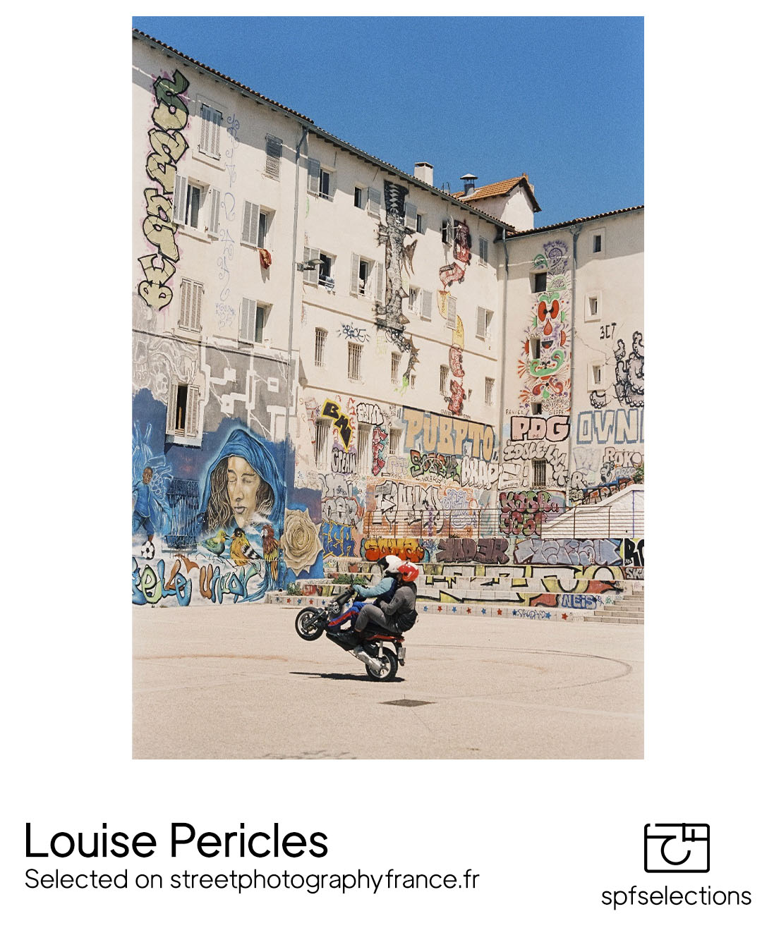 Louise Pericles | Street Photography France